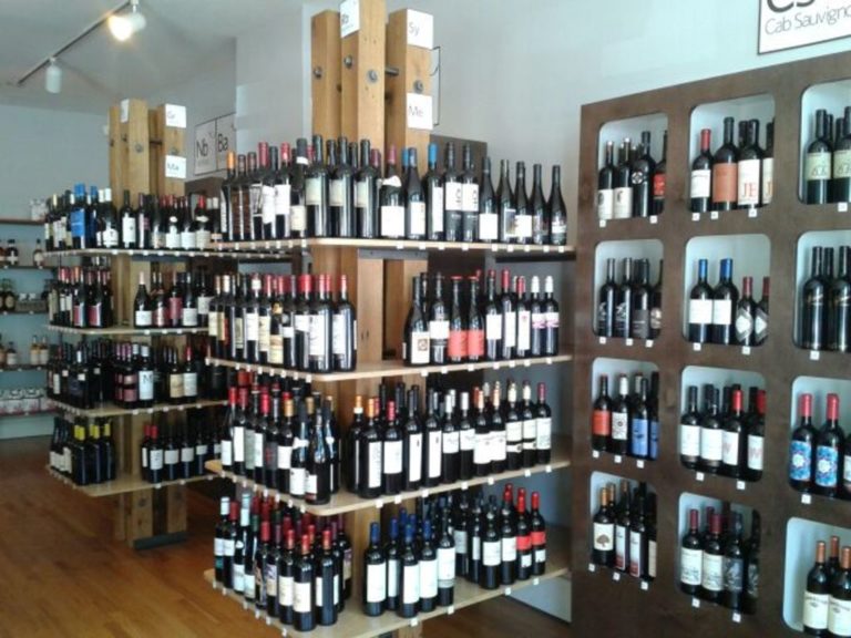 Chasing Grapes : R&D Wine Store - 303 Magazine