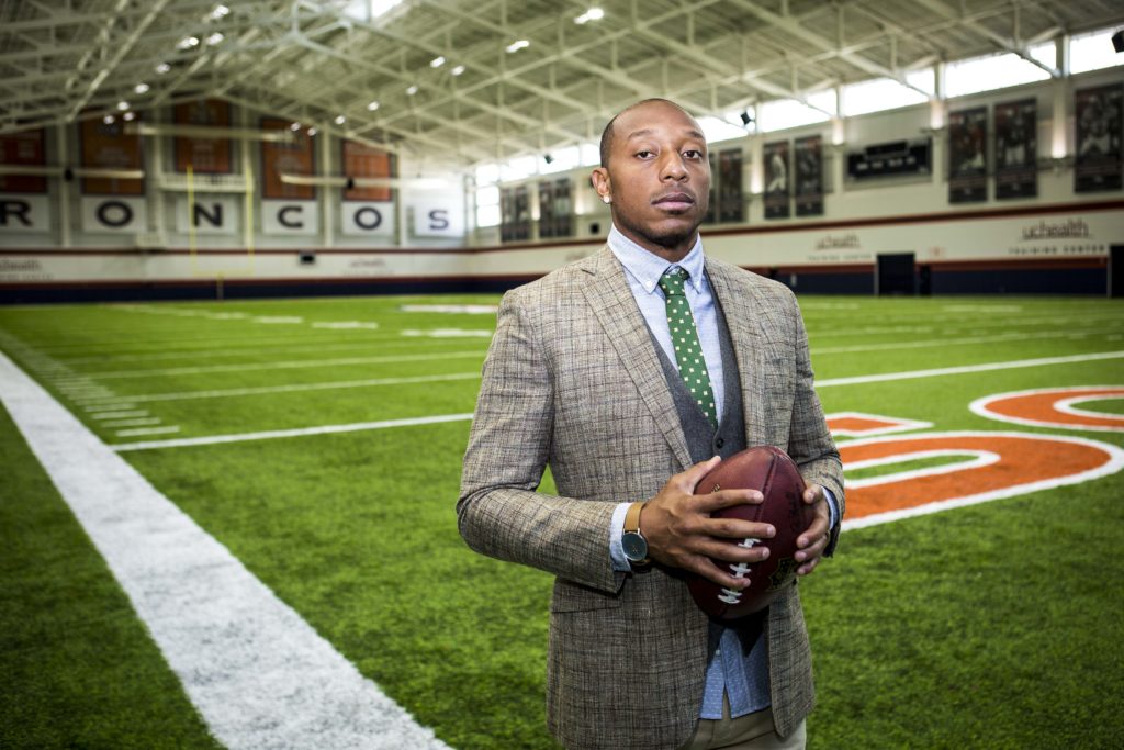 Broncos' Chris Harris Jr. Talks Taking a Knee, Trump and Giving Back ...