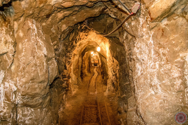 9 Hidden Caves in Colorado You Need to Explore - 303 Magazine