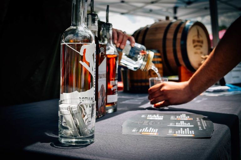 Cocktails on The Rocks Returns to Red Rocks This Summer - 303 Magazine