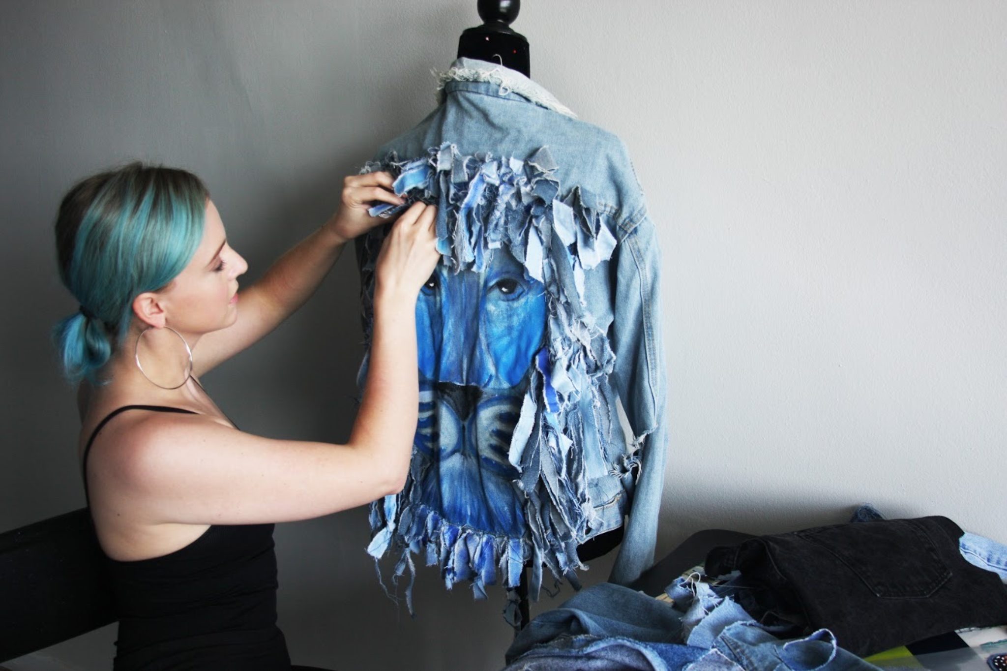 How Art Of Hannah Jane Practices Sustainable Artwear