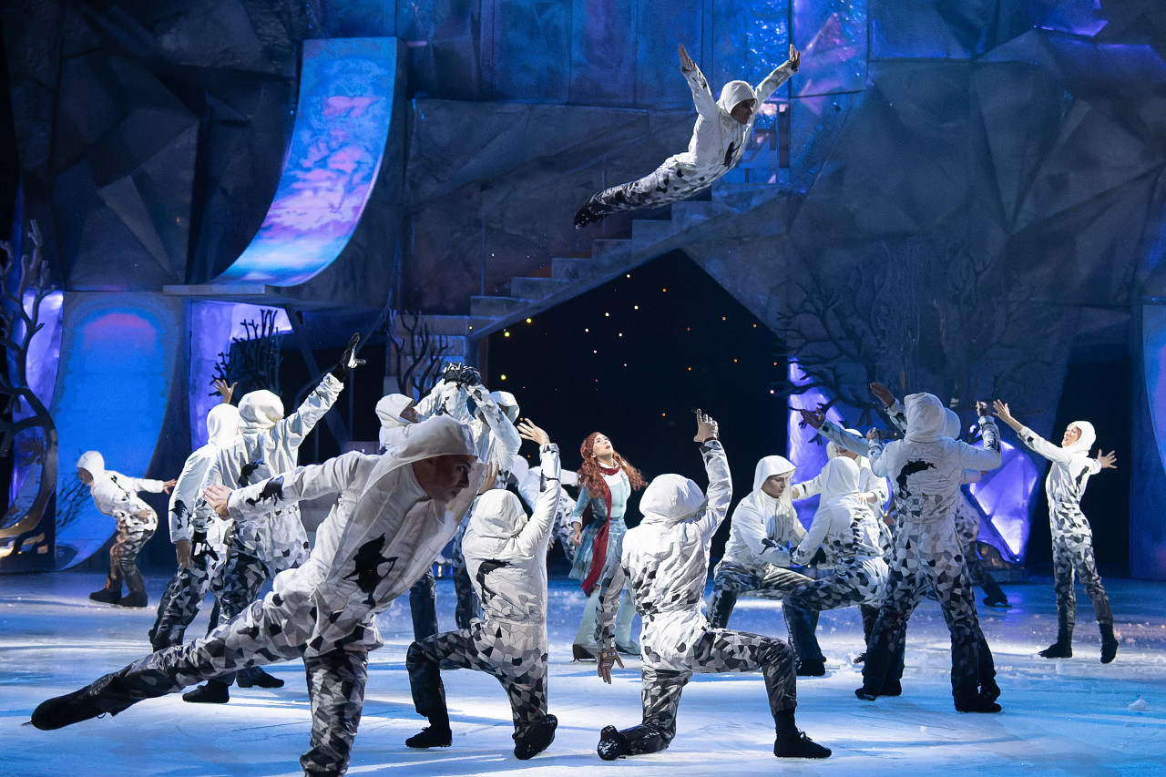 Happening Now in Denver: Cirque du Soleil CRYSTAL Takes to the Ice at ...