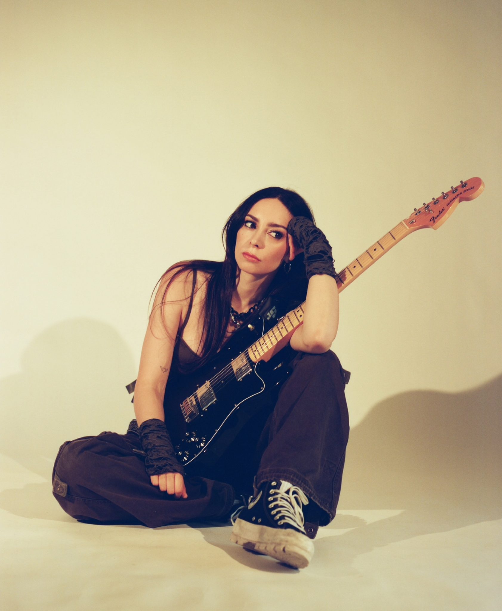 Profile — LØLØ is Unfiltered and Unstoppable on Debut Album "Falling ...