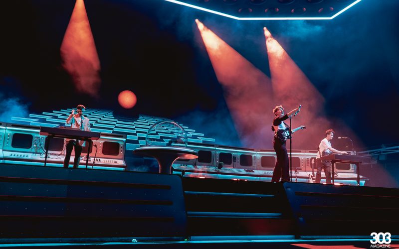 Review — Glass Animals Find Courage Amongst the Cosmos at Red Rocks ...