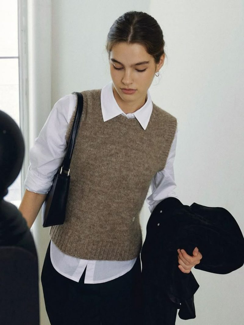 How to Stay Warm and Look Hot in Unpredictable Weather