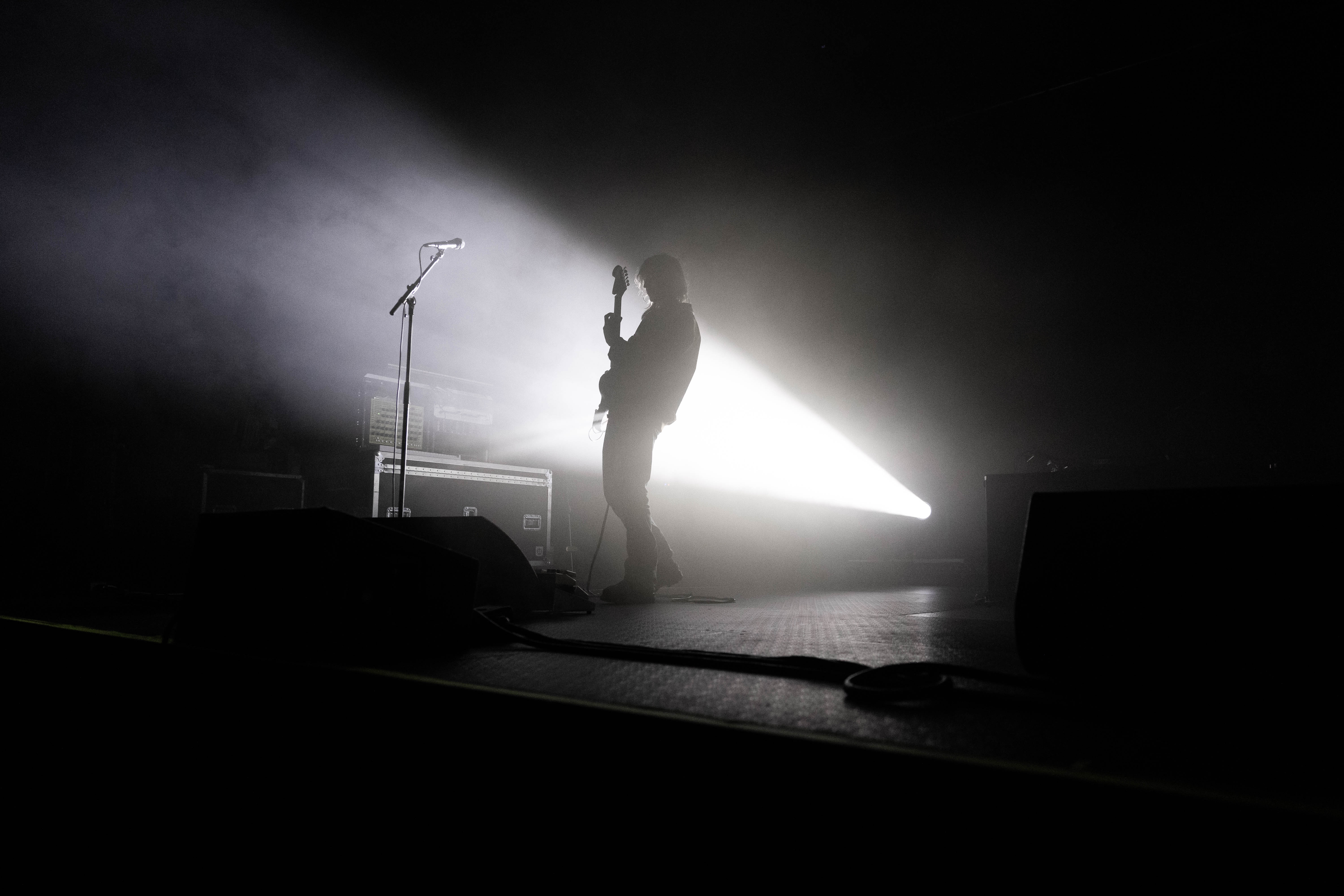 Review — Mk.gee Opens Rolling Stone's Gather No Moss Tour With ...